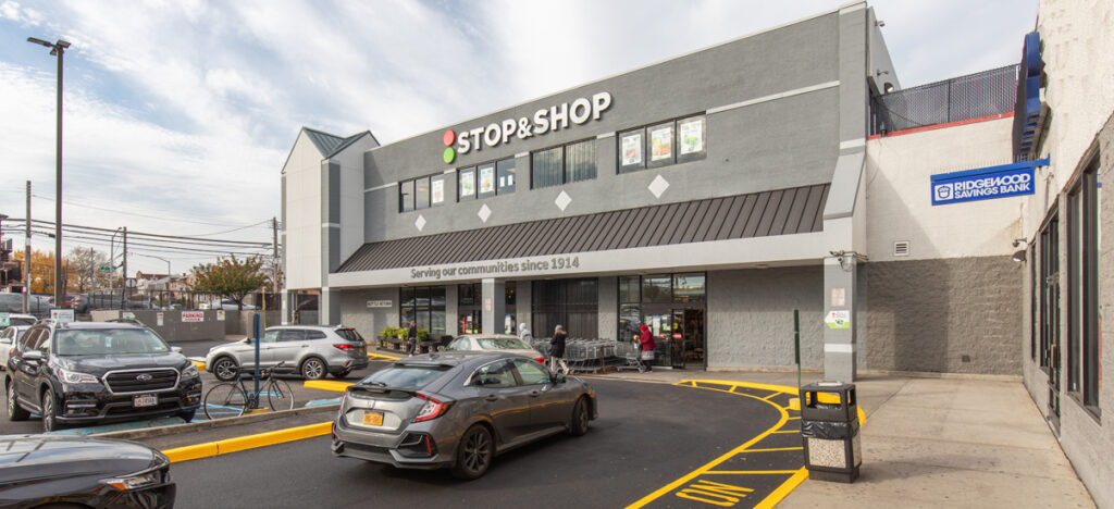 Shops at Grand Avenue - Acadia Realty