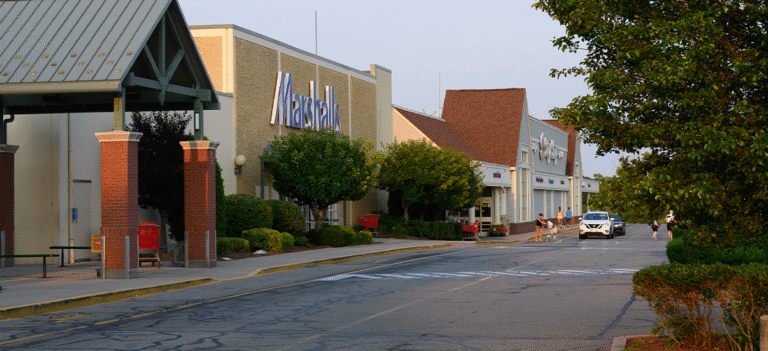 Lincoln Commons - Acadia Realty